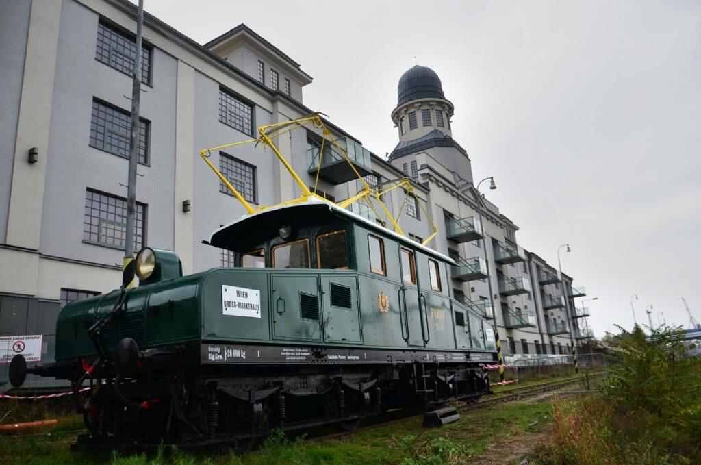 Bratislavské električky jazdili medzi prvými na svete - Spojená ...